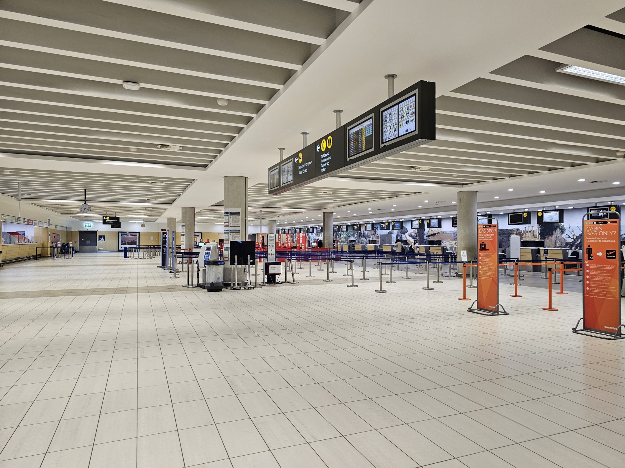 Connexions et terminaux à l'aéroport de Paphos PFO