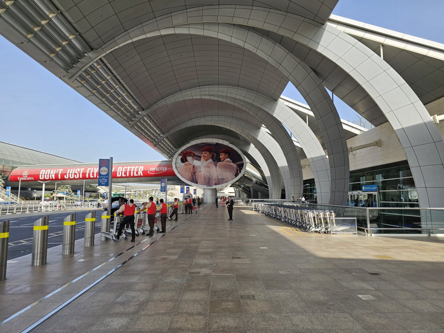 Connexions et terminaux à l'aéroport de Dubaï DXB